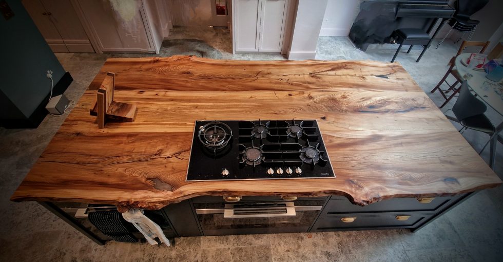 Solid Wood Kitchen Worktops / Oak Kitchen Islands with Live Edges ...